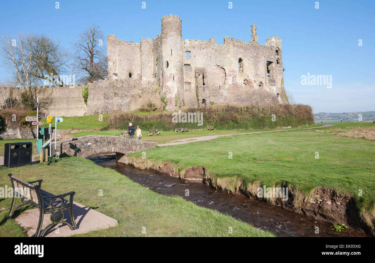 Laugharne castle water hi-res stock photography and images - Alamy