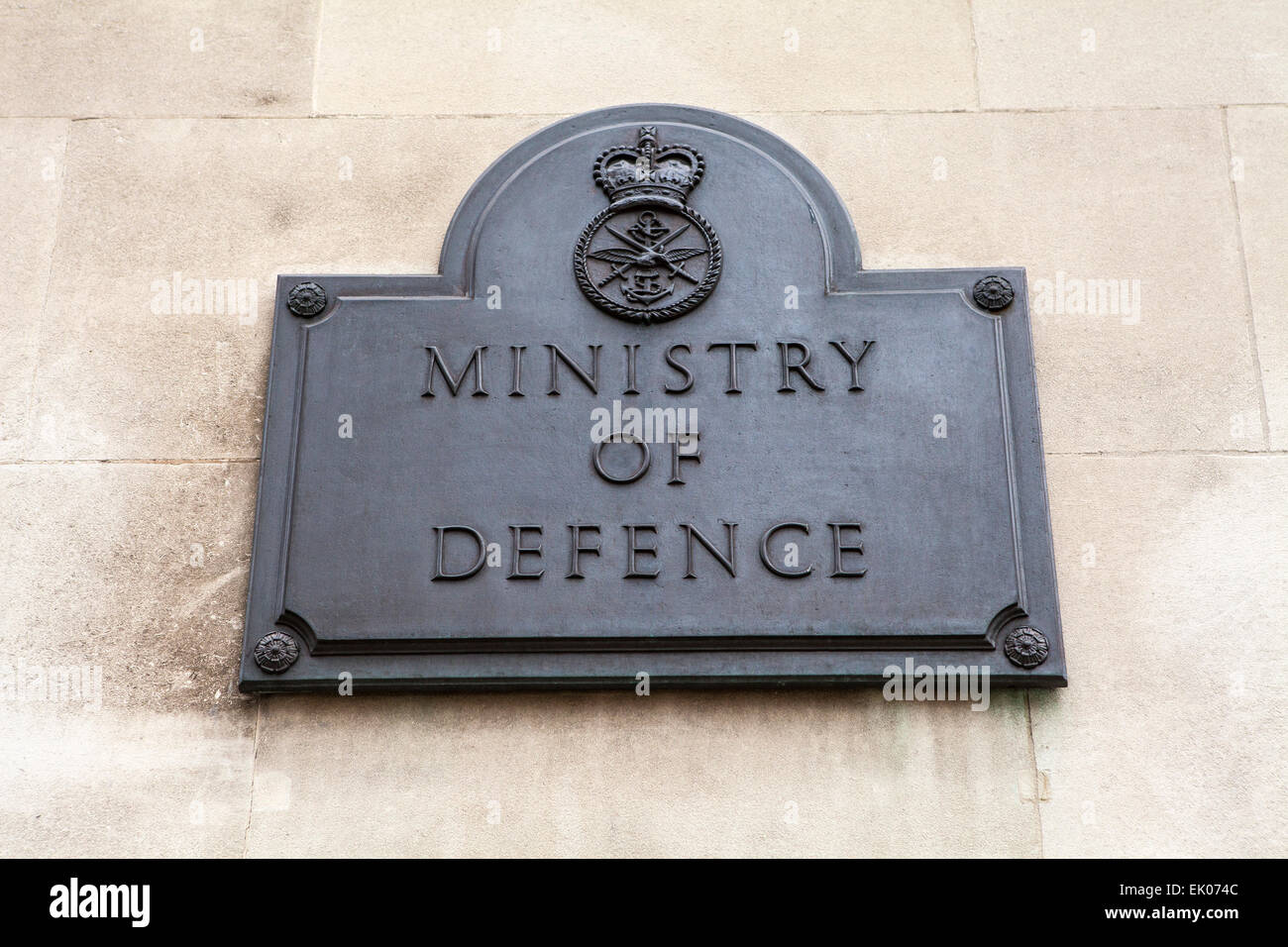 Ministry of defence building sign hi-res stock photography and images ...