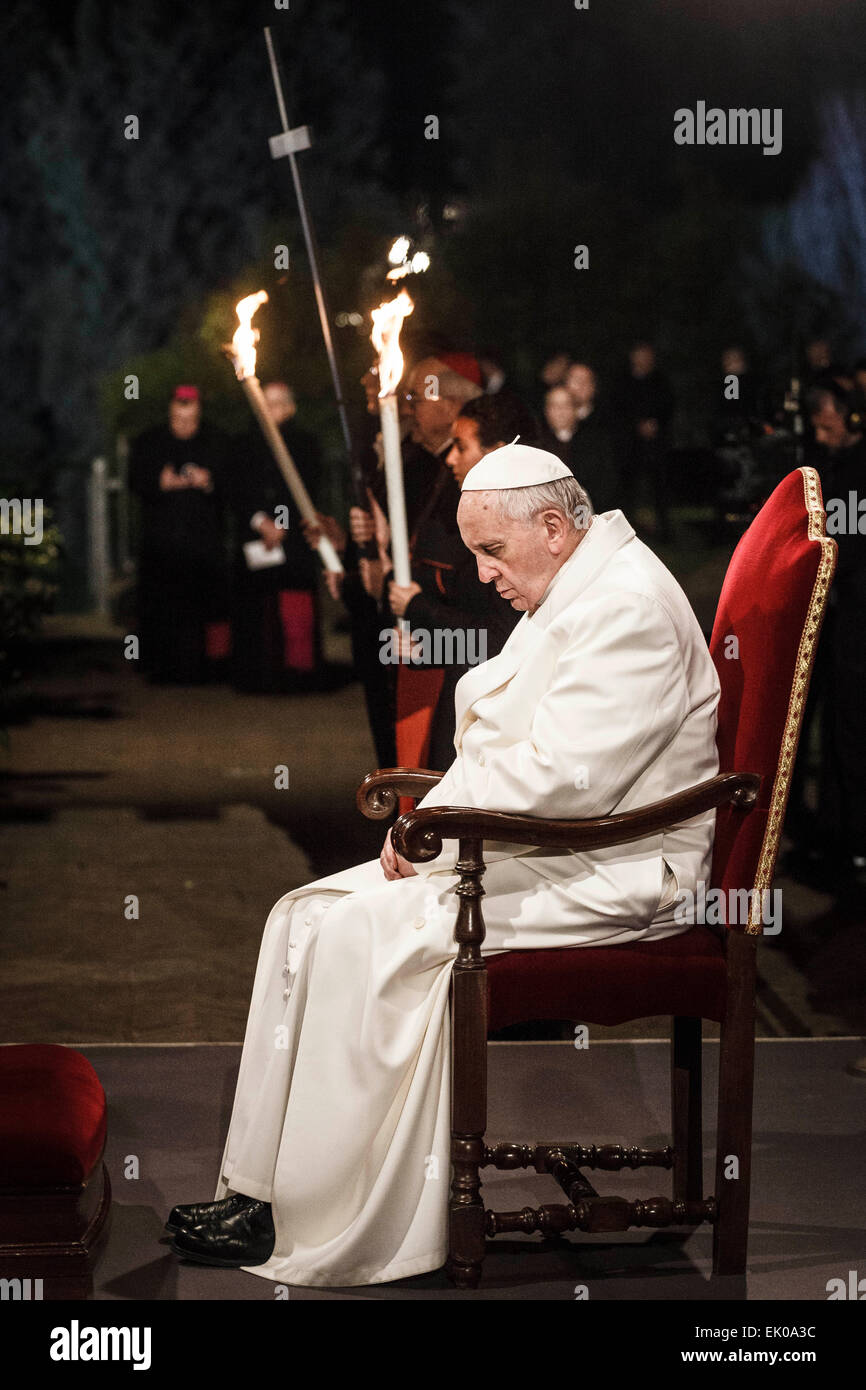 Jesus christ 14 stations of the cross hi-res stock photography and ...