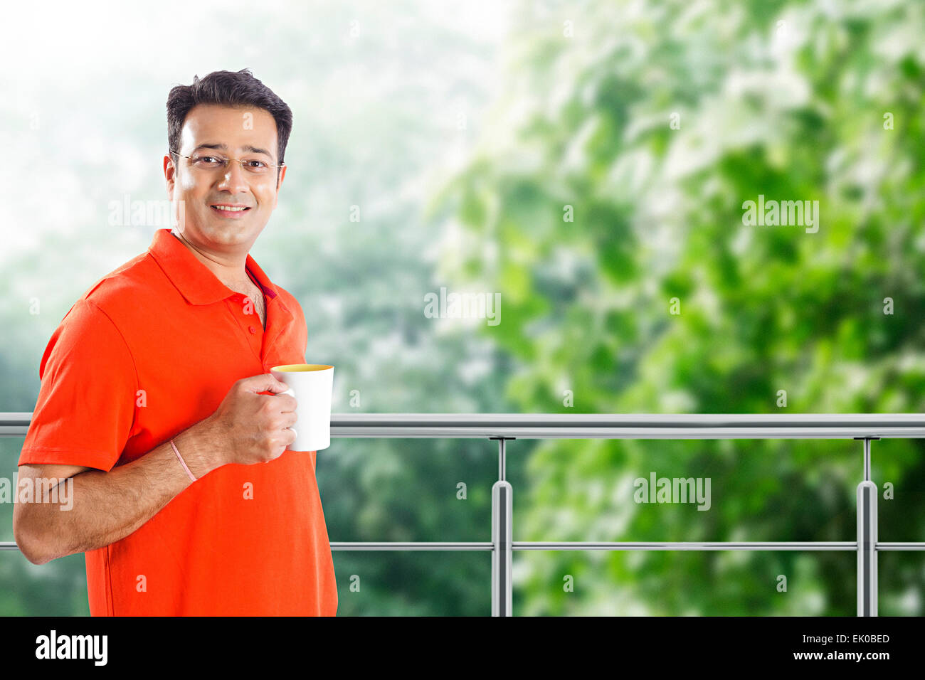 1 indian man Drinking tea Stock Photo - Alamy