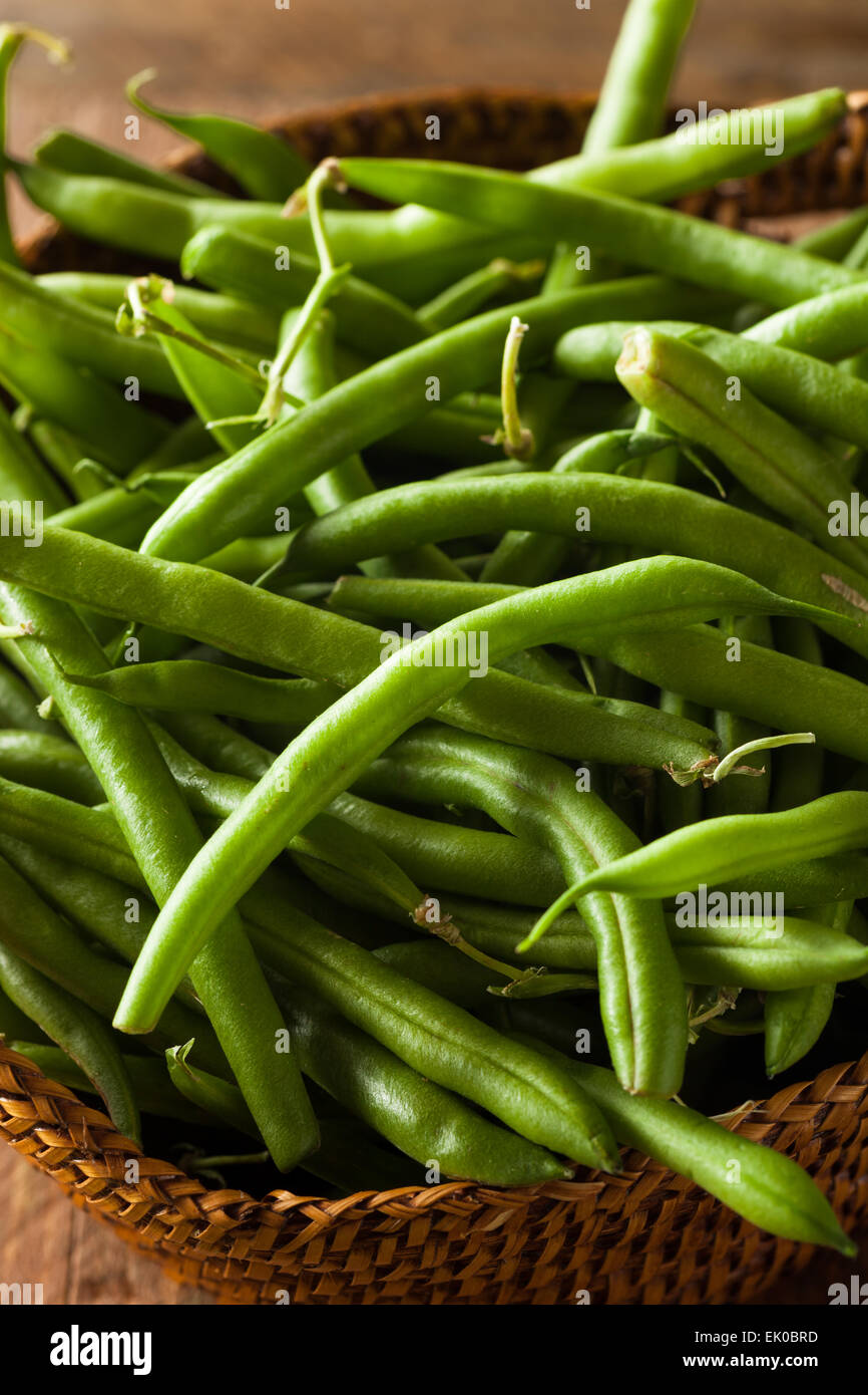 Raw Organic Green Beans Ready to Eat Stock Photo - Alamy