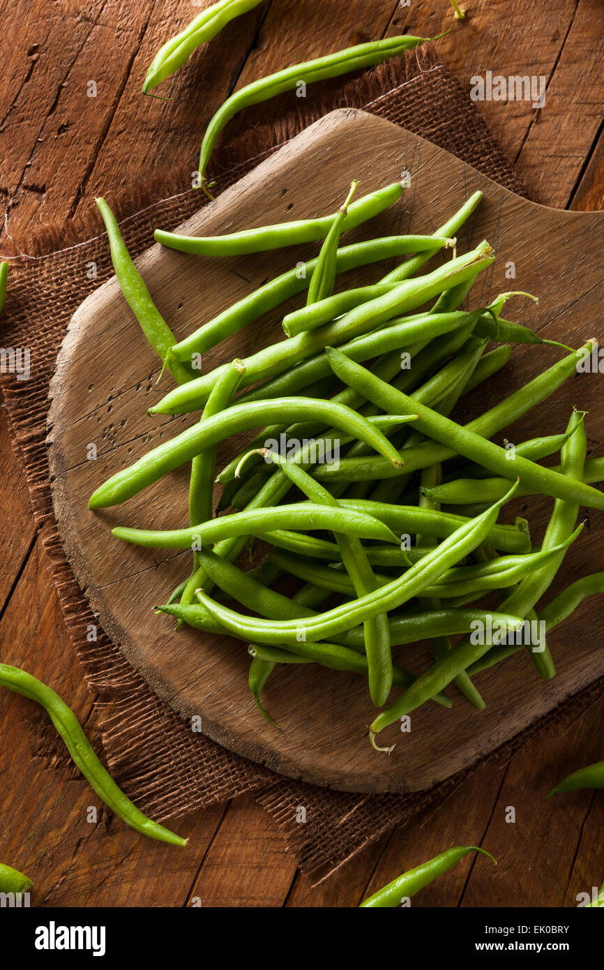 Raw Organic Green Beans Ready to Eat Stock Photo - Alamy