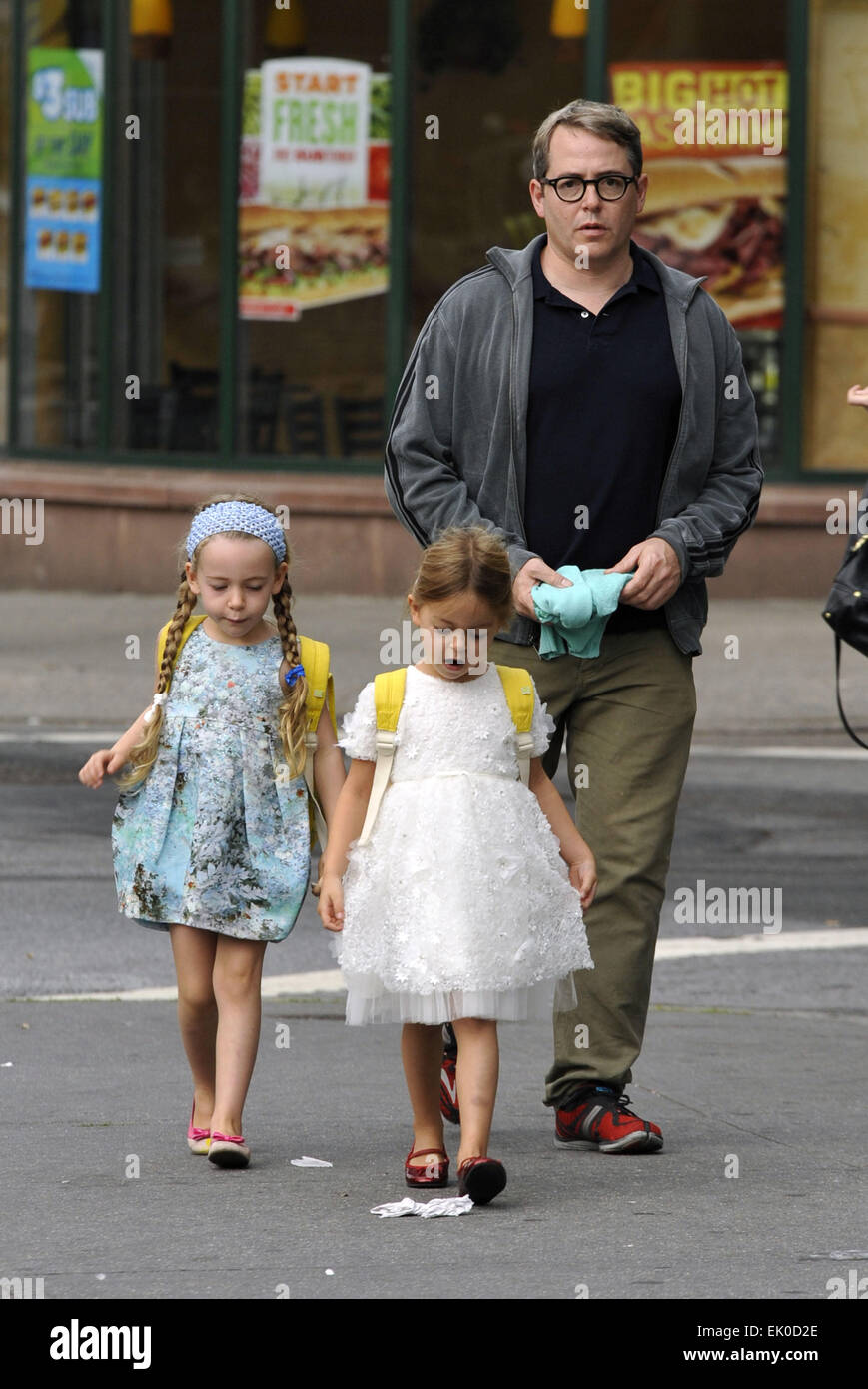 Matthew Broderick takes his twin daughters Marion and Tabitha to school ...