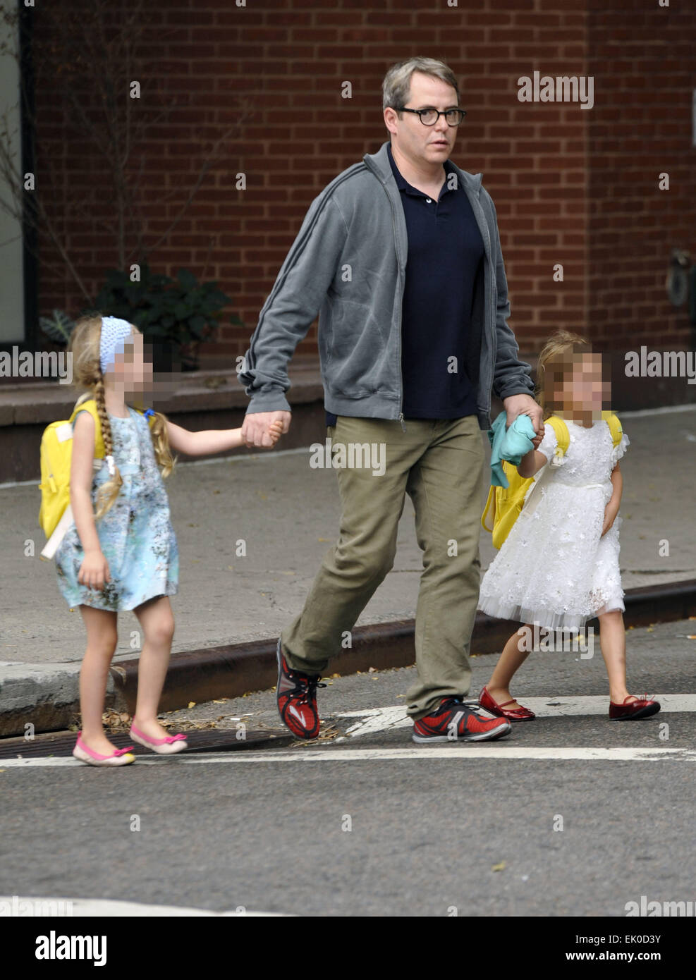 Matthew Broderick takes his twin daughters Marion and Tabitha to school ...