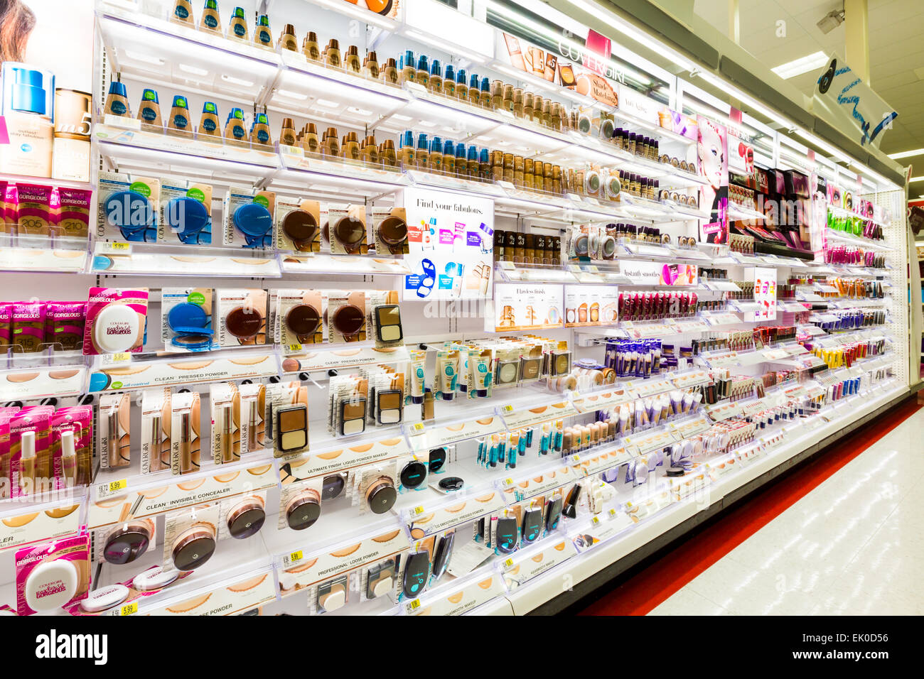Target store interior hi-res stock photography and images - Alamy