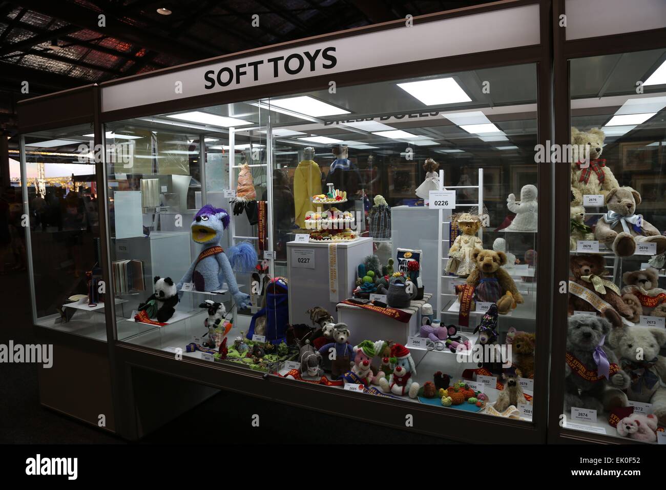 Arts crafts show hi-res stock photography and images - Alamy