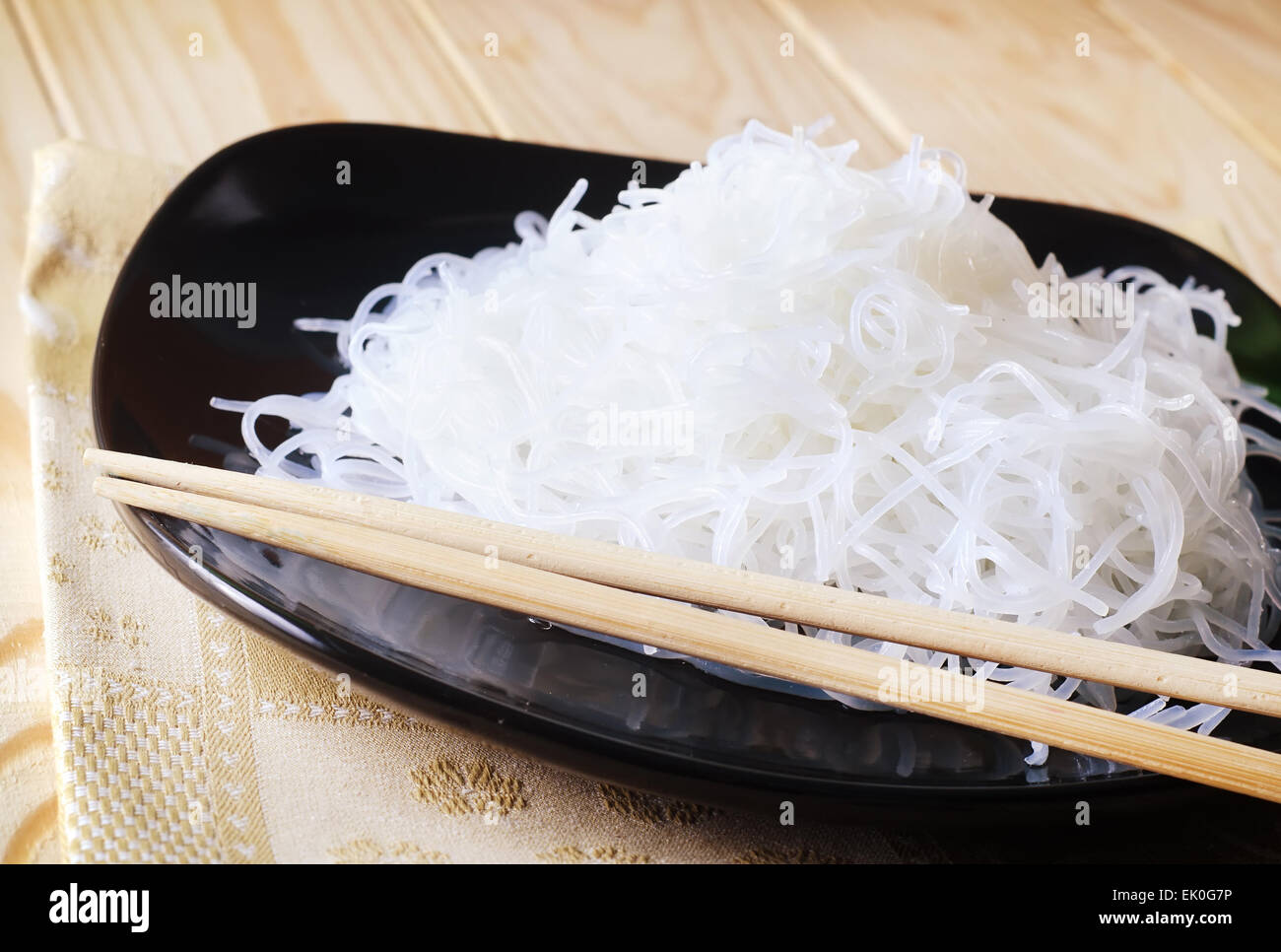 Plain rice noodles hi-res stock photography and images - Alamy