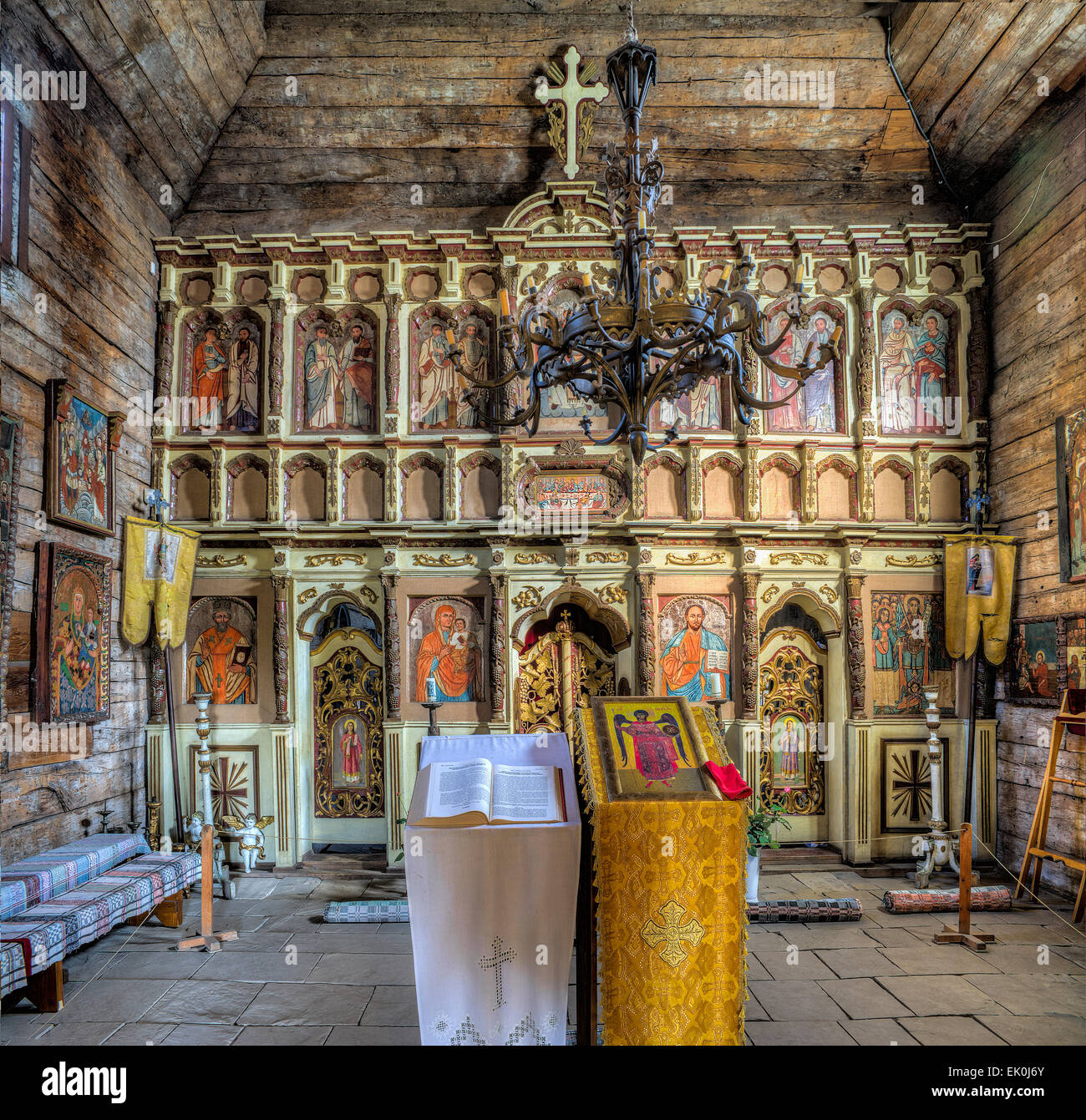 Iconostasis church gold decoration hi-res stock photography and images - Alamy