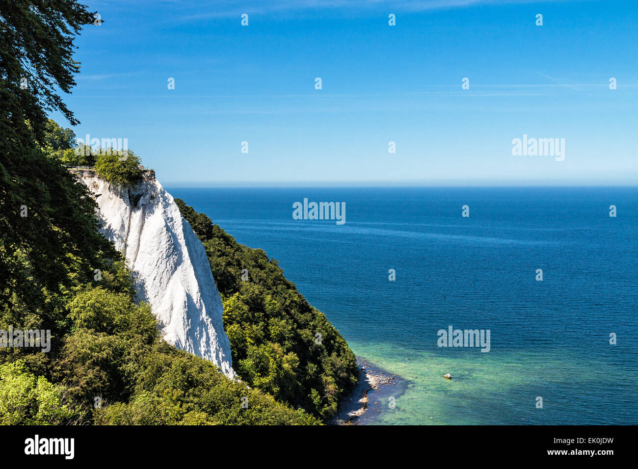 Chalk cliffs on shore of the Baltic Sea on the island Ruegen (Germany ...