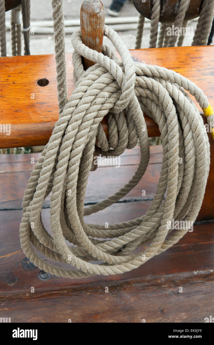 Belaying pin hi-res stock photography and images - Alamy