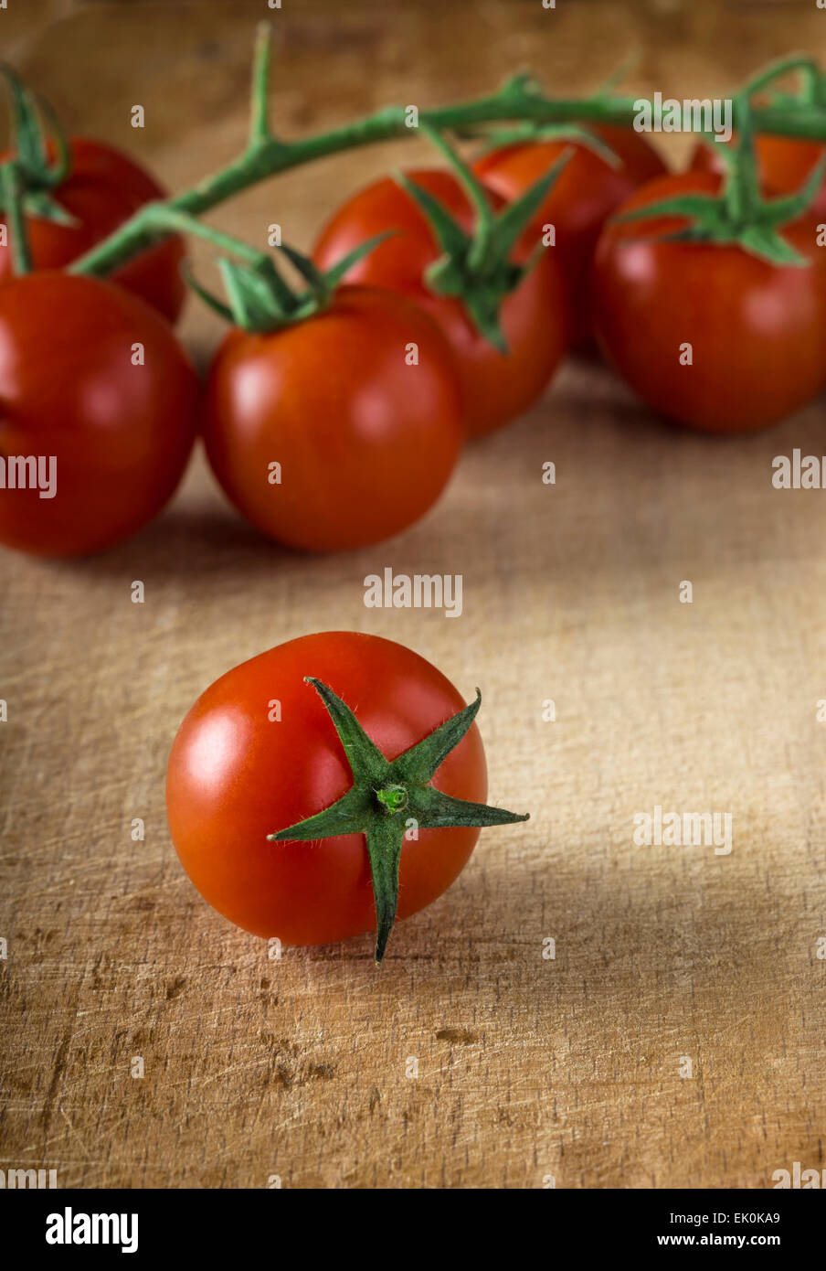 Wooden tomatoes hi-res stock photography and images - Alamy