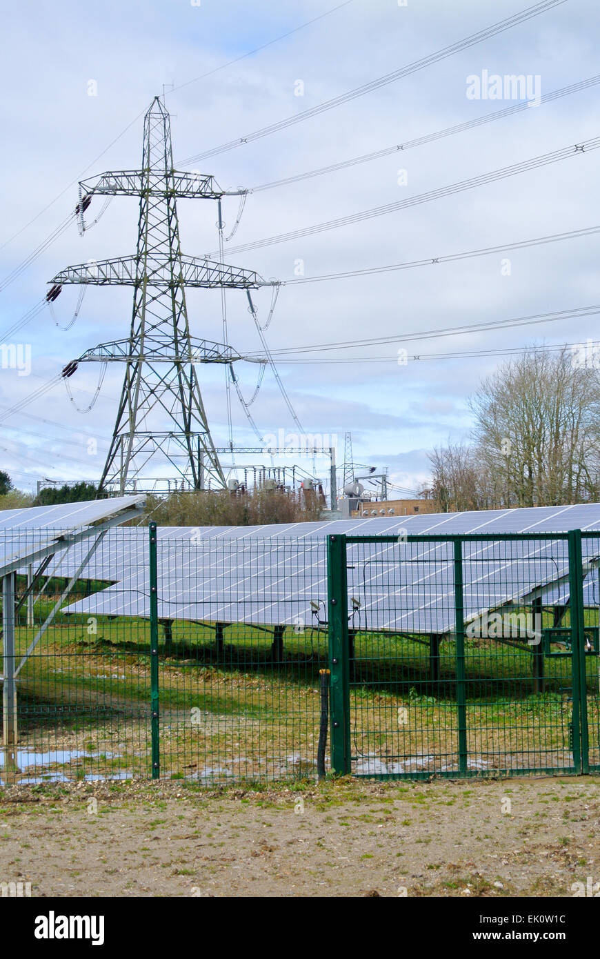 Renewable solar energy farm Stock Photo - Alamy
