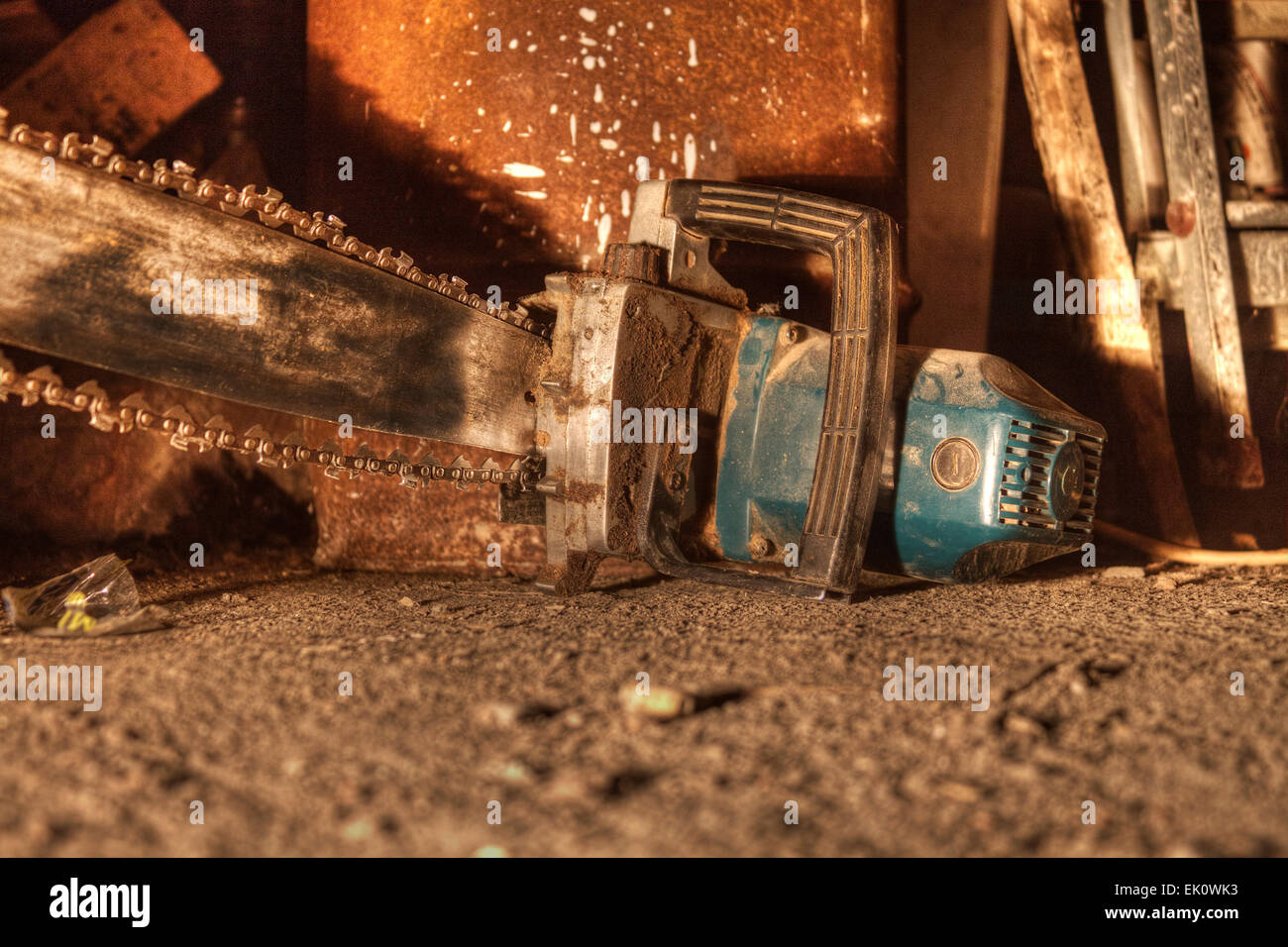 Chain saw and background hi-res stock photography and images - Alamy