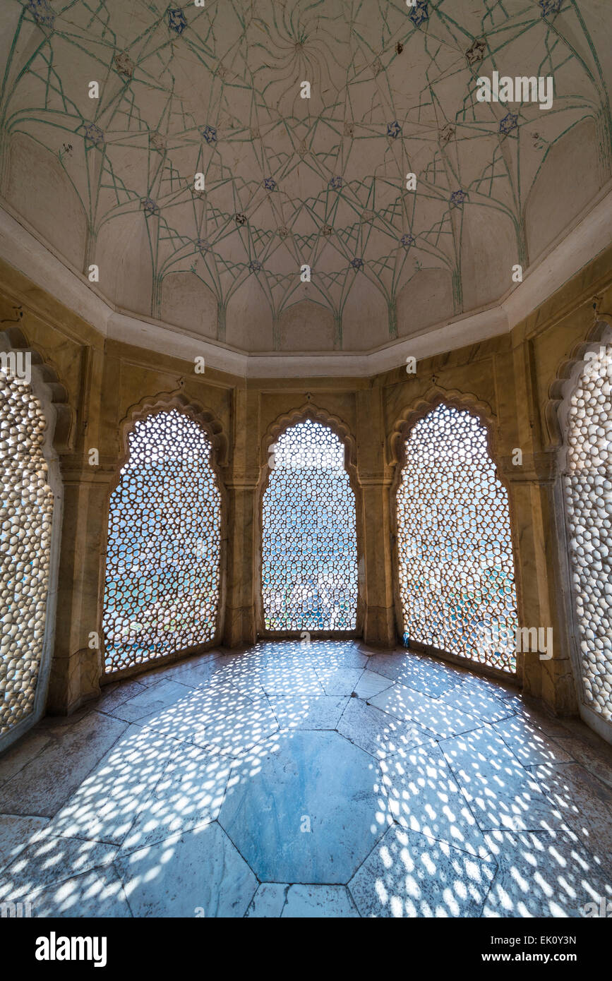 Intricate lattice work hi-res stock photography and images - Alamy
