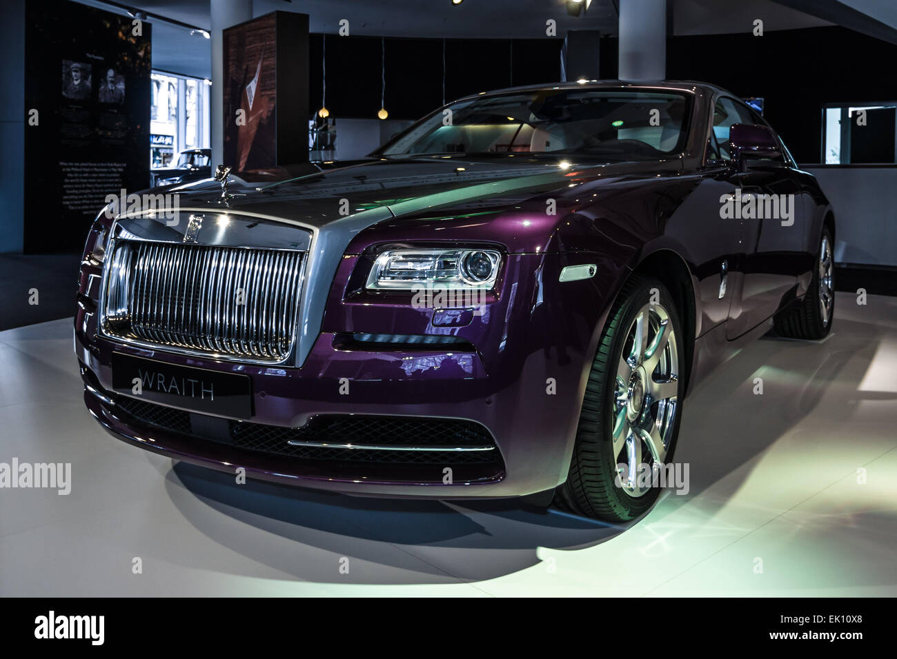 Showroom. Full-size car Rolls-Royce Wraith (2013 Stock Photo - Alamy