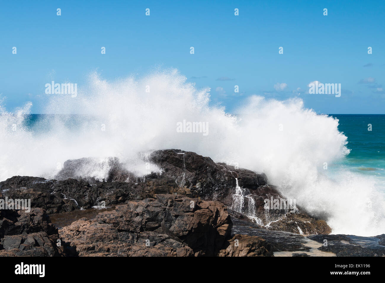 Waves exploding hi-res stock photography and images - Alamy