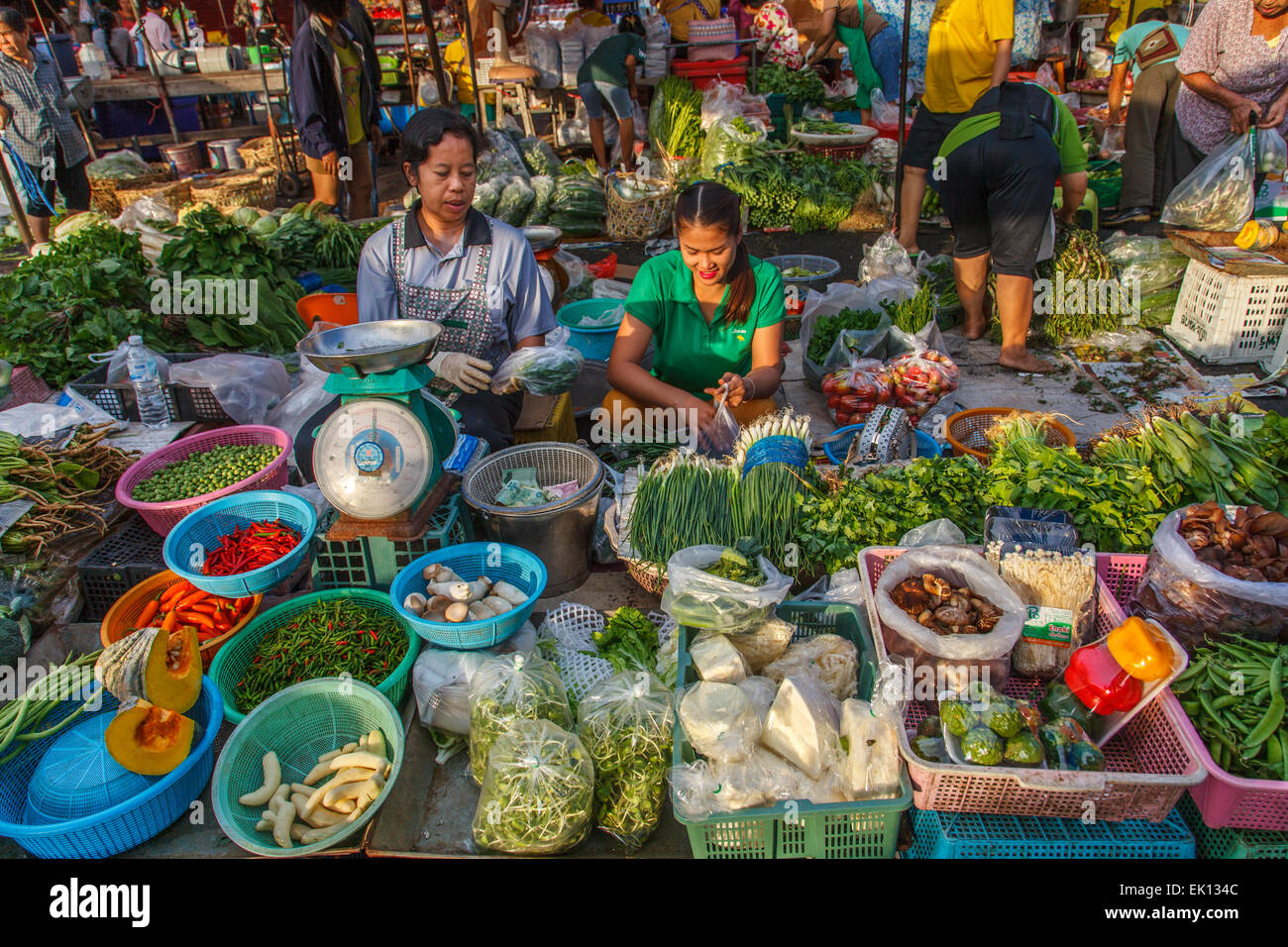 Nonthaburi market hi-res stock photography and images - Alamy