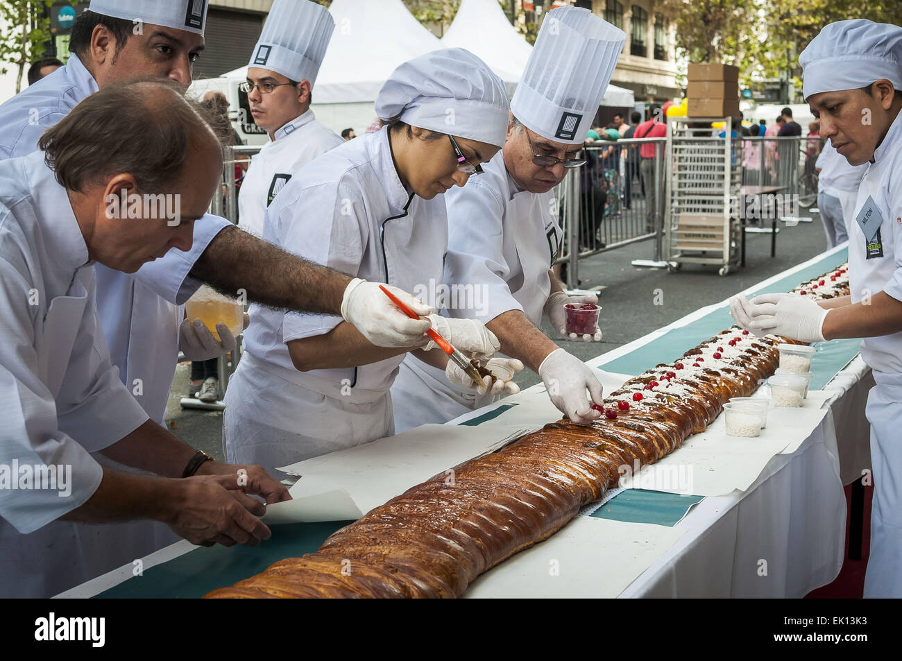 Buenos Aires, Argentina. 4th Apr, 2015. A 150m long Easter Bread is ...