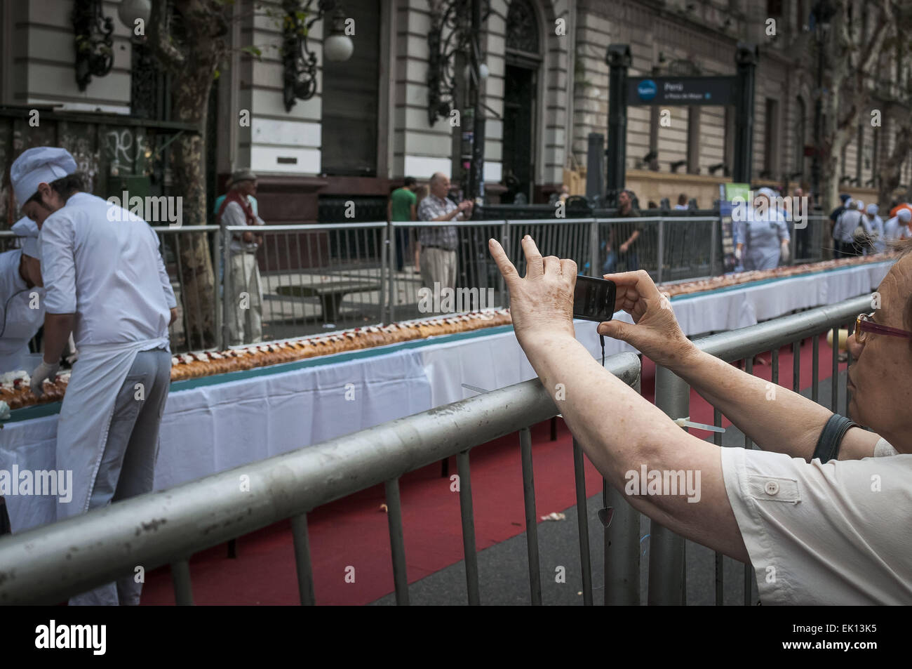 Buenos Aires, Argentina. 4th Apr, 2015. A 150m long Easter Bread is ...