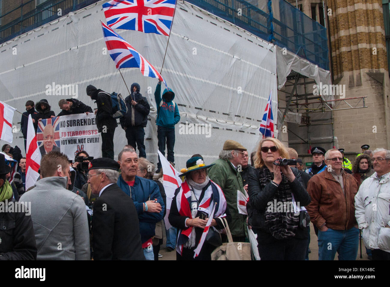 Whitehall, London, April 4th 2015. As PEGIDA UK holds a poorly attended ...