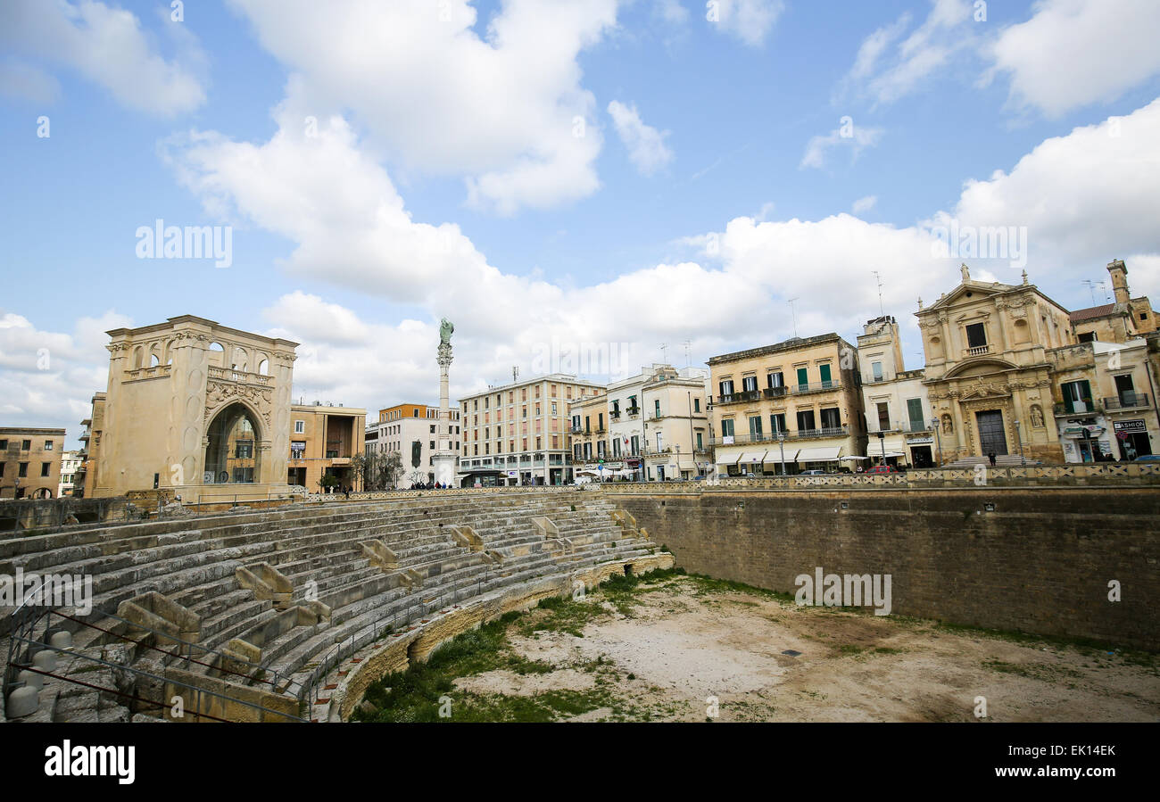 Roman amphitheatre lecce puglia italy hi-res stock photography and ...