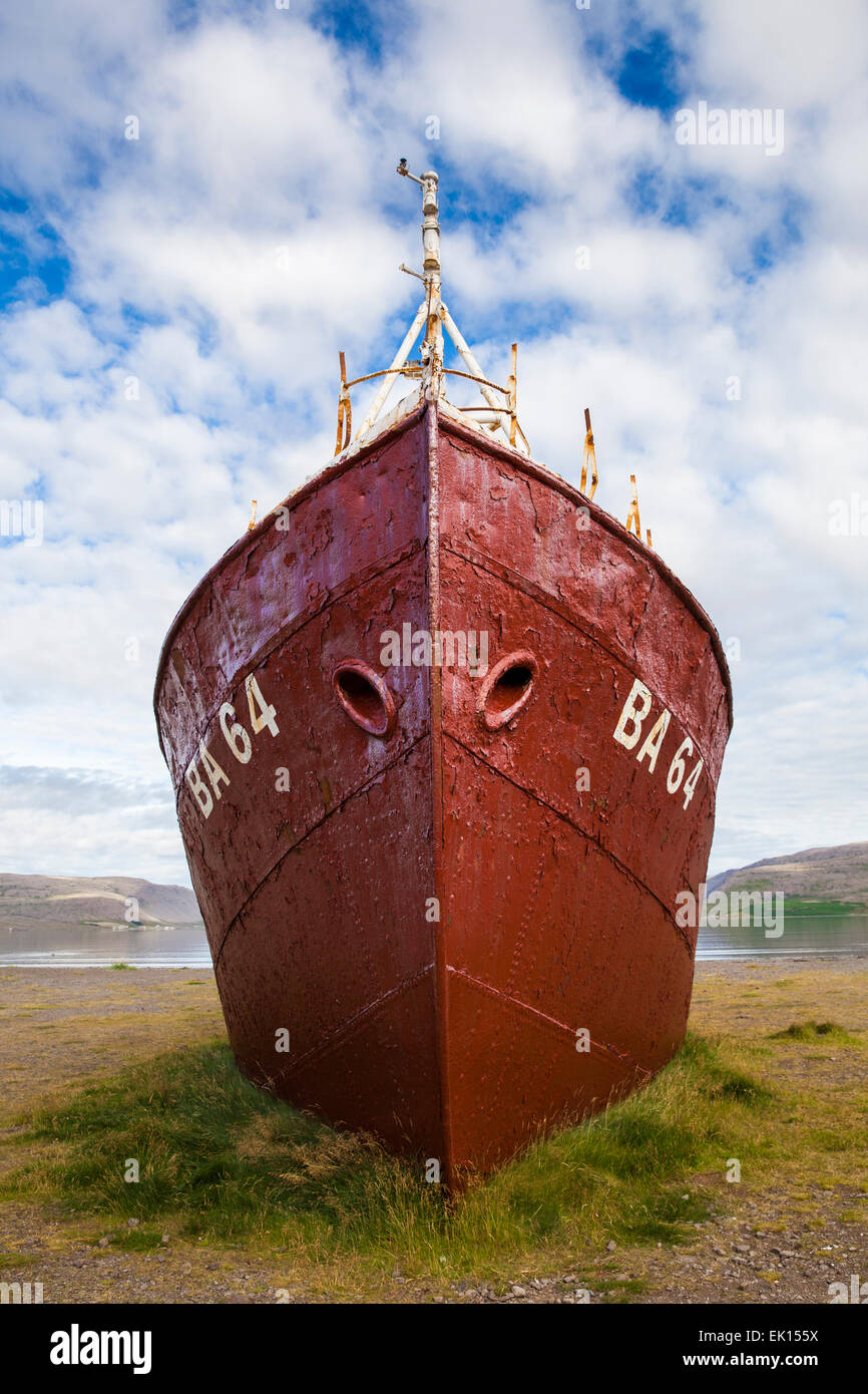Oldest shipwrecked steel ship in Iceland Stock Photo - Alamy