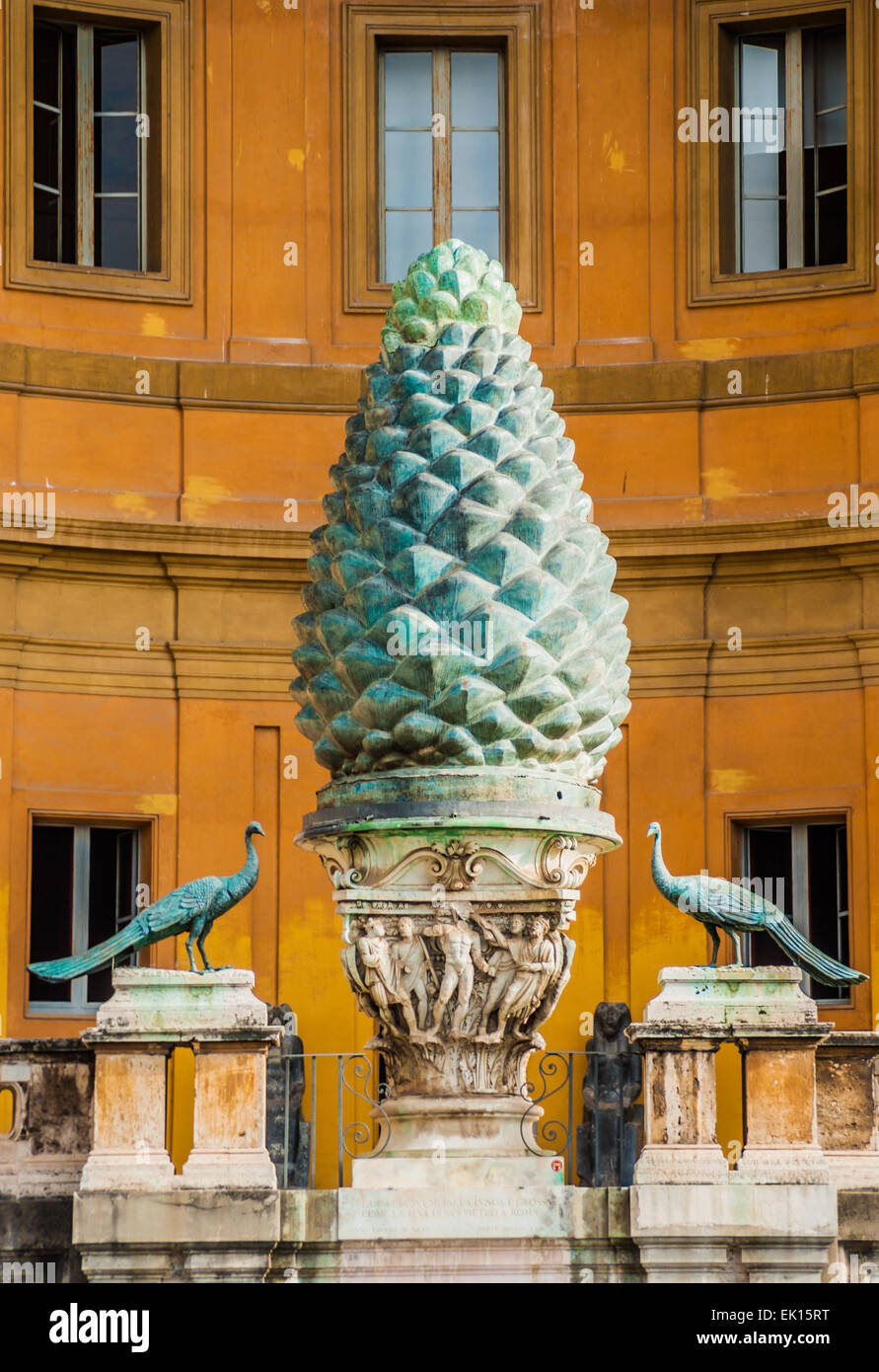 Pigna in rom hi-res stock photography and images - Alamy