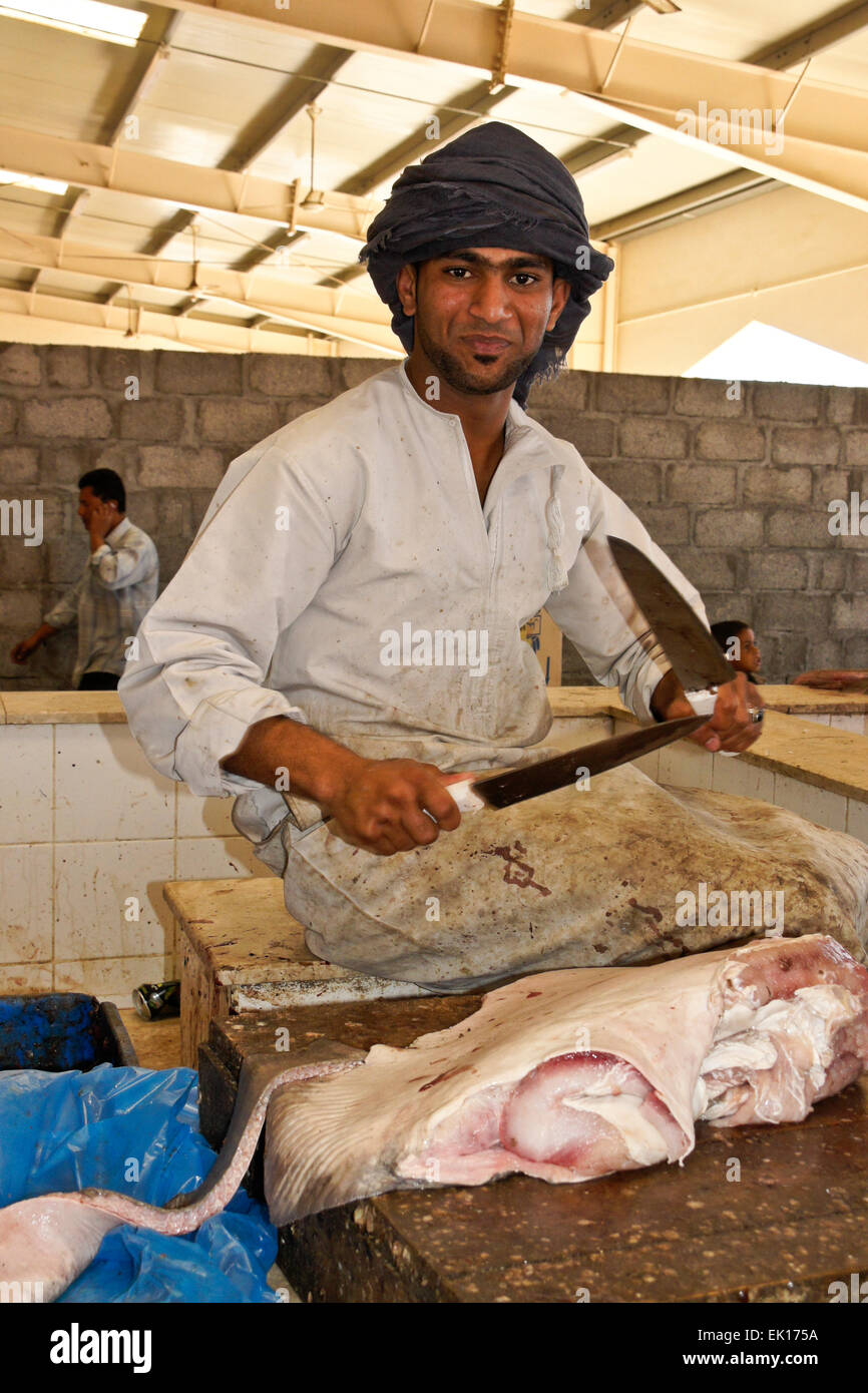 Seafood worker hi-res stock photography and images - Alamy