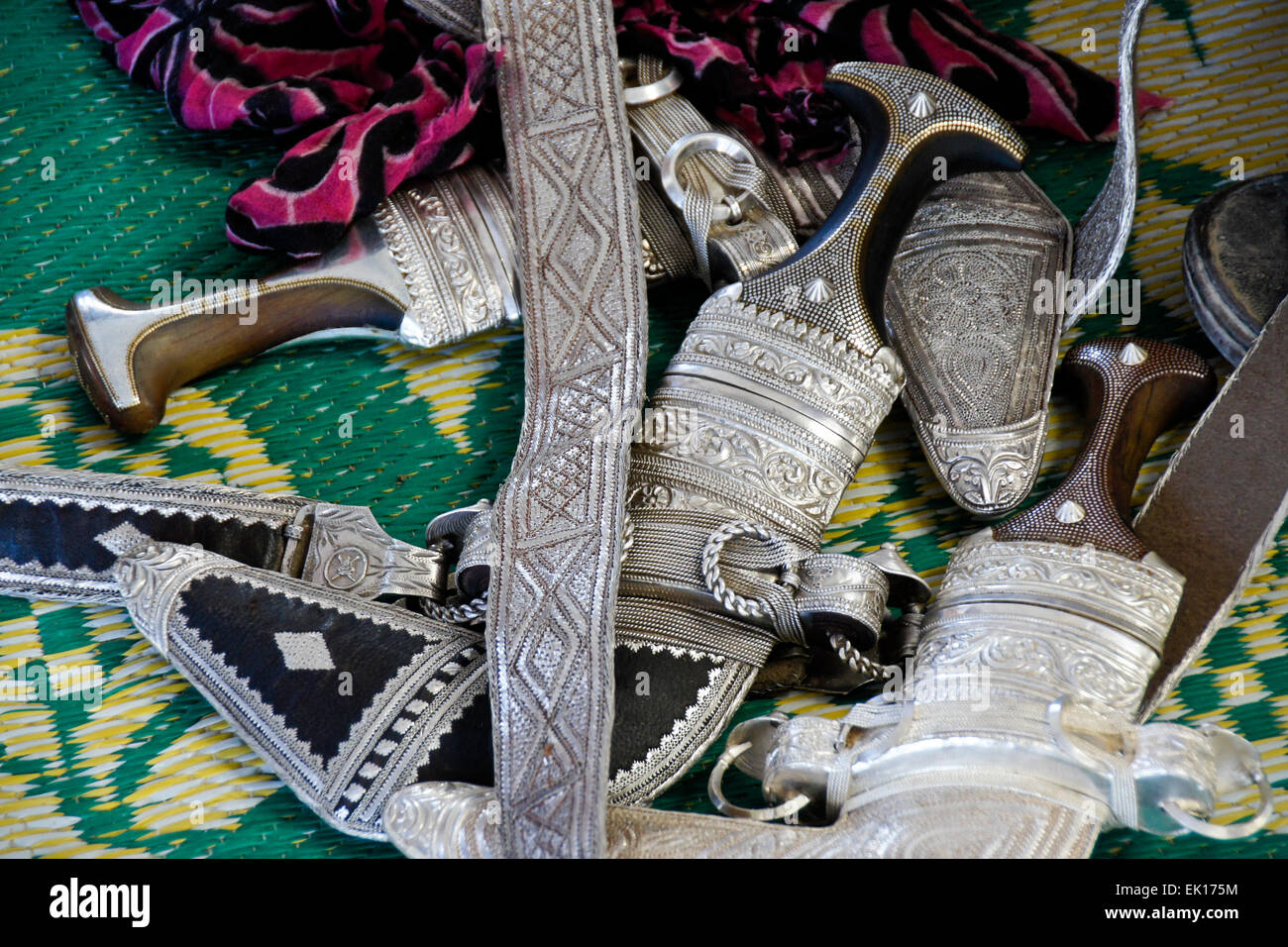 Oman khanjar dagger omani hi-res stock photography and images - Alamy
