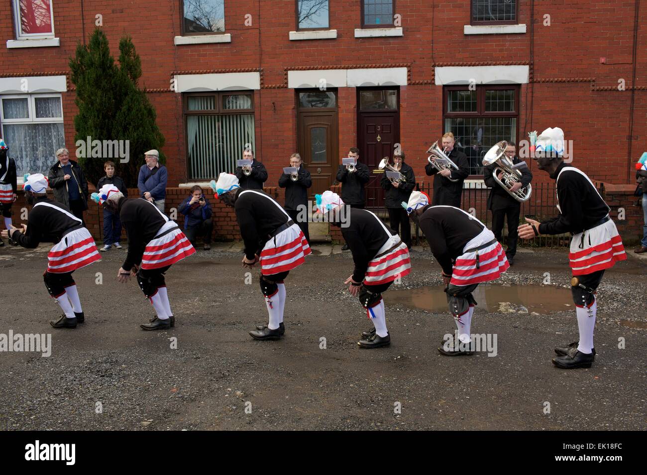 Bacup, Lancashire, England, UK, 4th April 2015. The Britannia Coco-nut ...