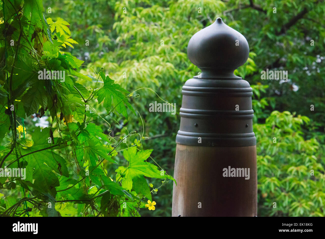 Railing post in Tochoji Temple, Fukuoka, Japan Stock Photo - Alamy