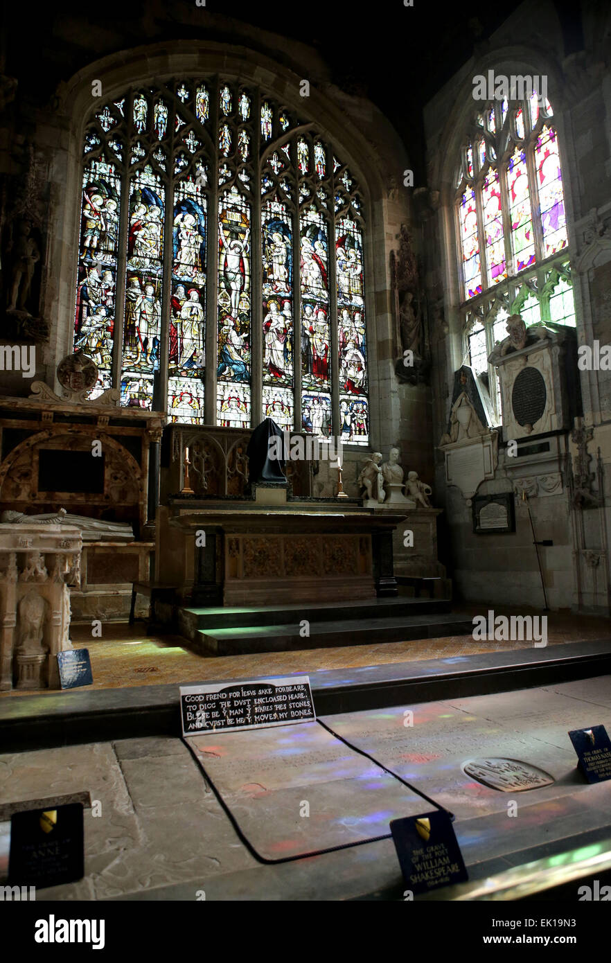 William shakespeares grave hi-res stock photography and images - Alamy