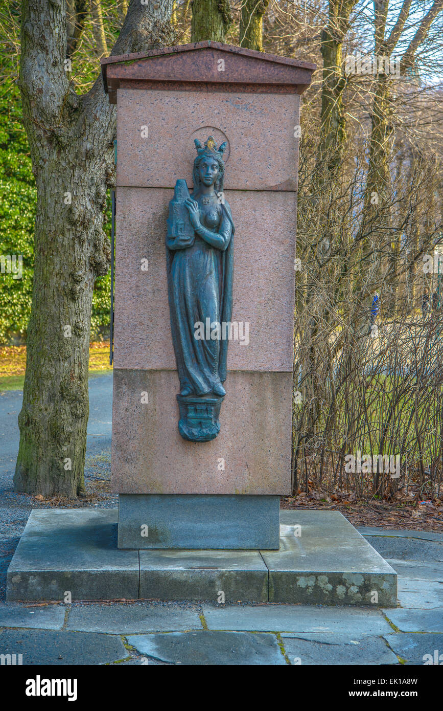 Viking statue bergen norway hi-res stock photography and images - Alamy
