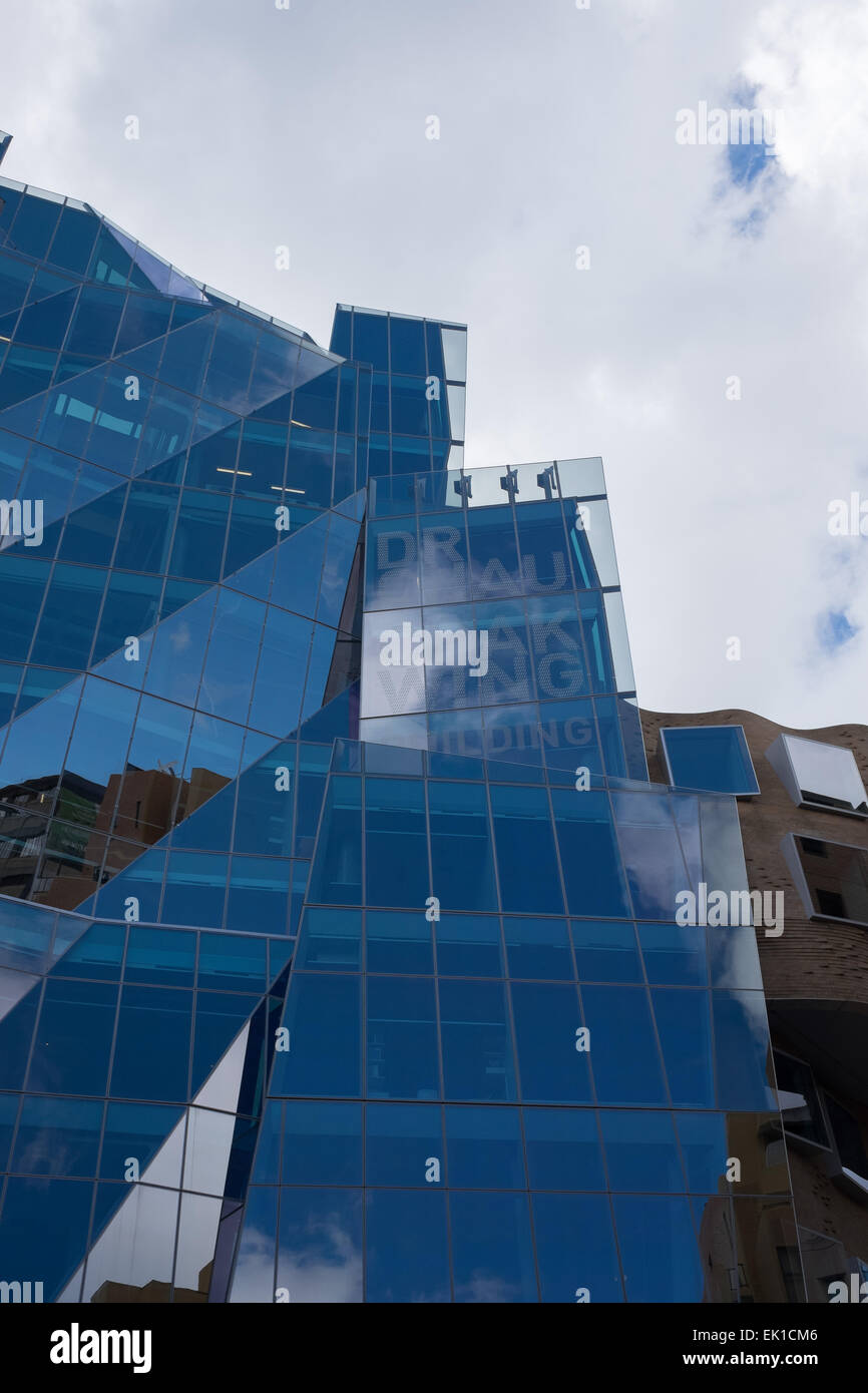 Dr. Chau Chak Wing Building at the University of Technology Sydney (UTS ...