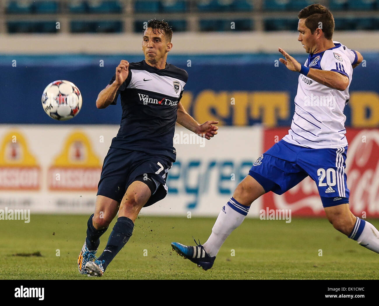 Jacksonville, FL, USA. 4th Apr, 2015. : Jacksonville Armada midfielder ...