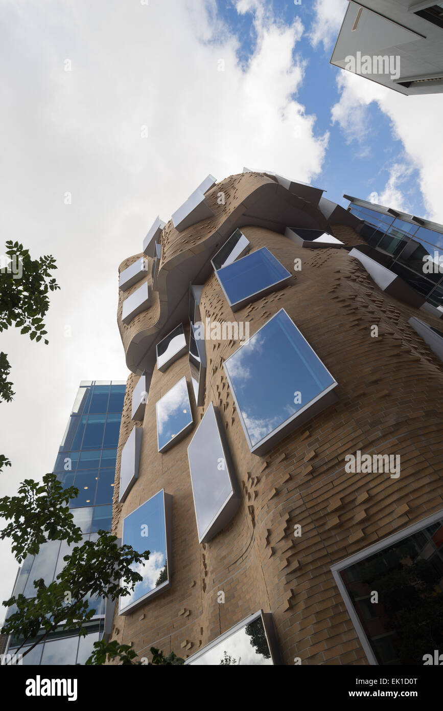 Dr. Chau Chak Wing Building on the campus of the University of ...
