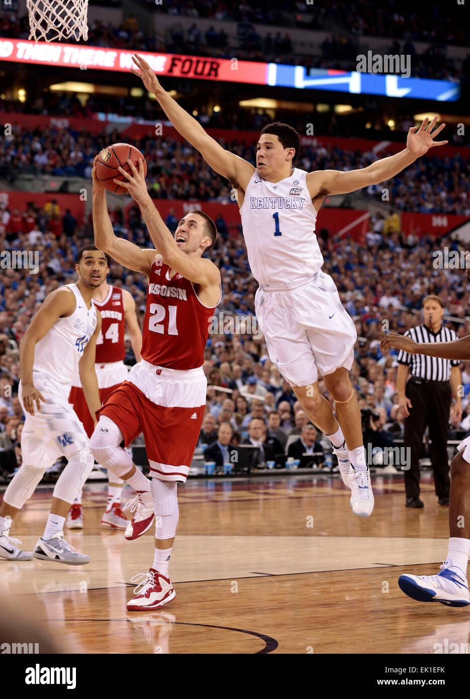 Indianapolis, IN, USA. 5th Apr, 2015. Wisconsin Badgers guard Josh ...