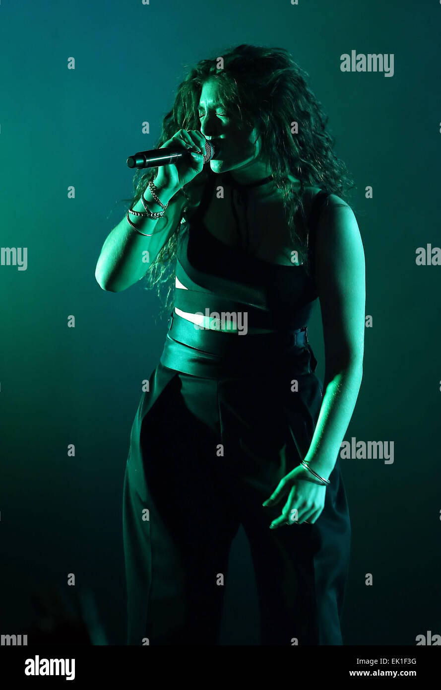 Lorde Performing at The Joint Inside The Hard Rock Hotel and Casino Las ...