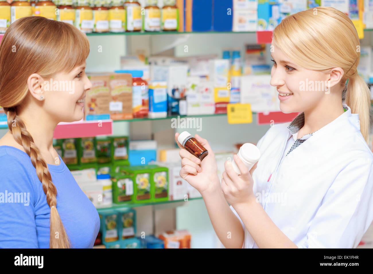 Pharmacist with a customer hi-res stock photography and images - Alamy