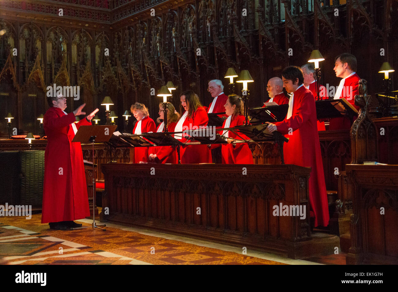 Gloucester cathedral choir hi-res stock photography and images - Alamy