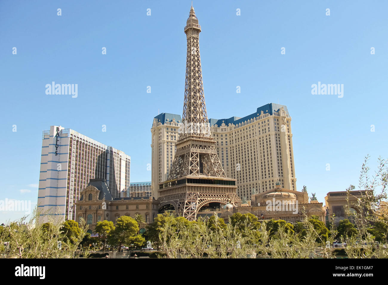 LAS VEGAS, NEVADA, USA - OCTOBER 21, 2013 : Paris Hotel in Las Vegas ...