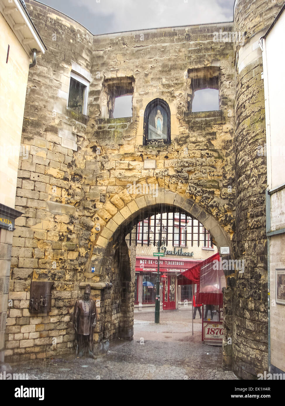 VALKENBURG,THE NETHERLANDS - FEBRUARY 19, 2012 : Gates of the fortress ...