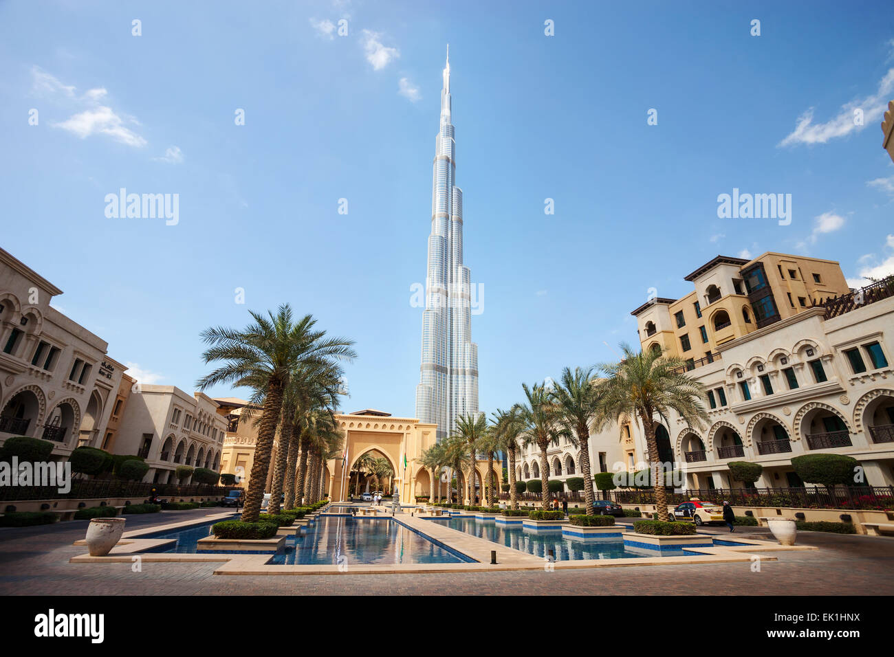 Dubai background hi-res stock photography and images - Alamy