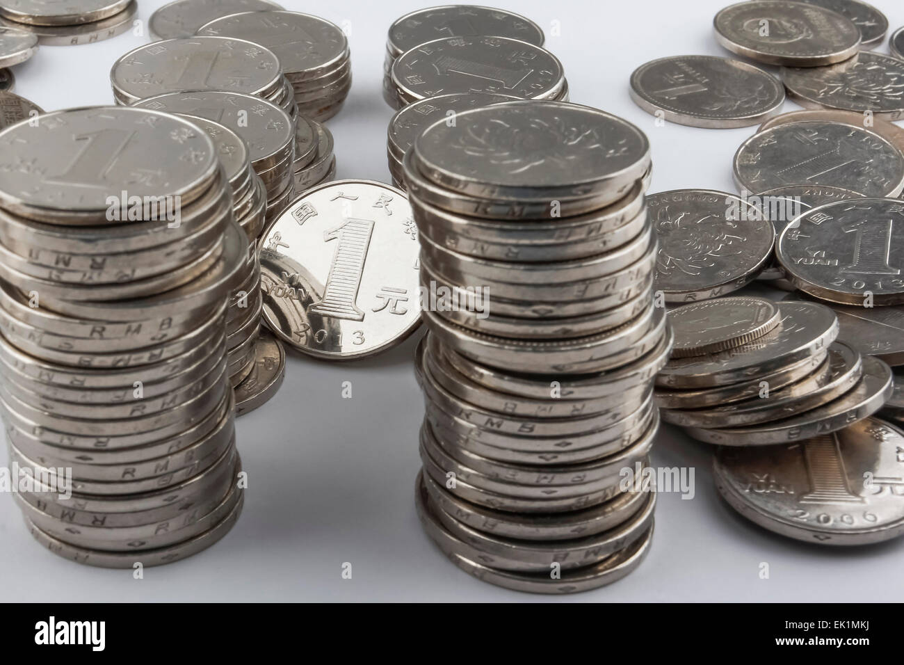 Chinese yuan coins hi-res stock photography and images - Alamy