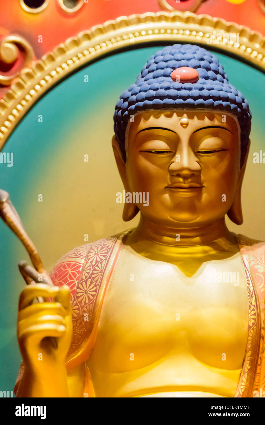 Buddha Tooth Relic Temple in Singapore Stock Photo - Alamy