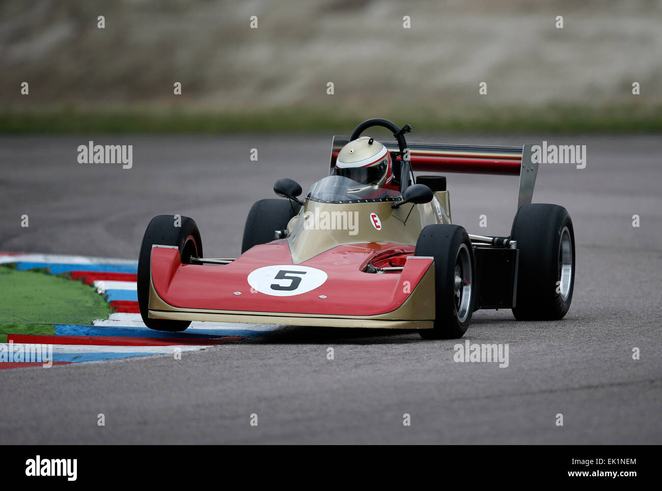 Thruxton motor racing circuit hi-res stock photography and images - Alamy