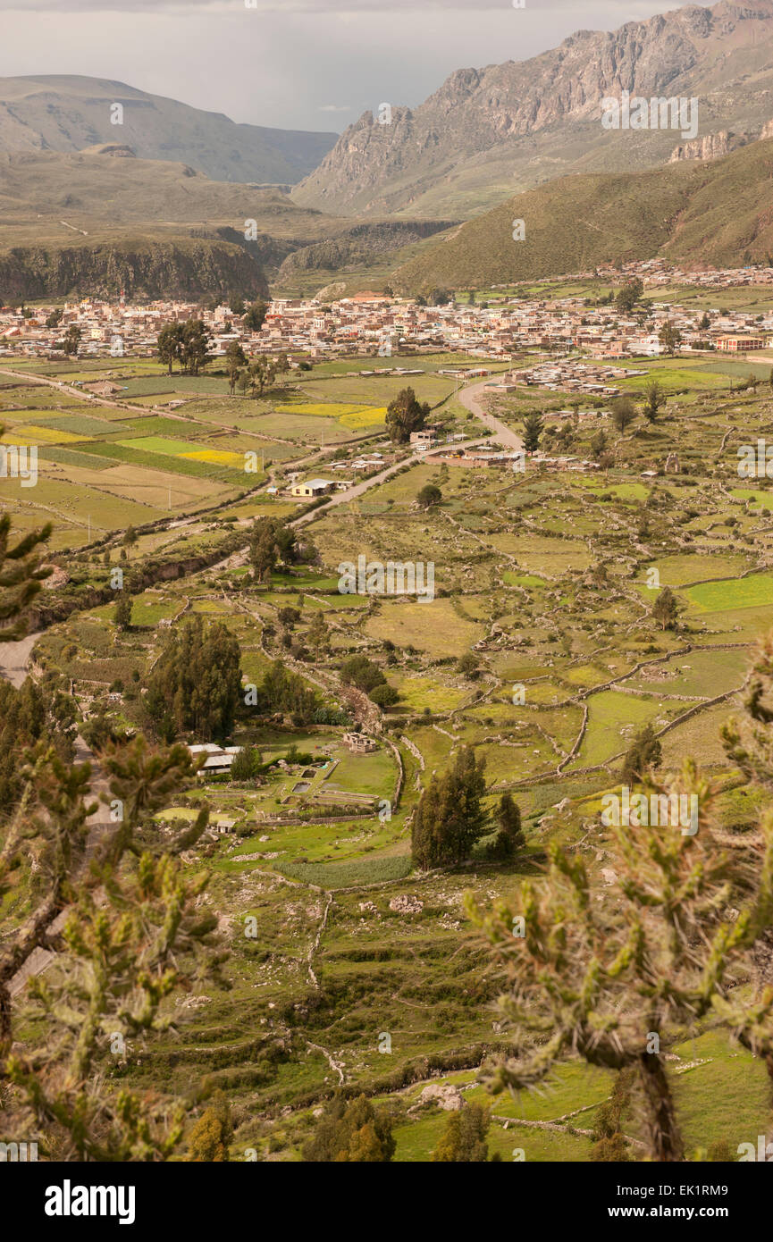 Peru andes chivay colca hi-res stock photography and images - Alamy