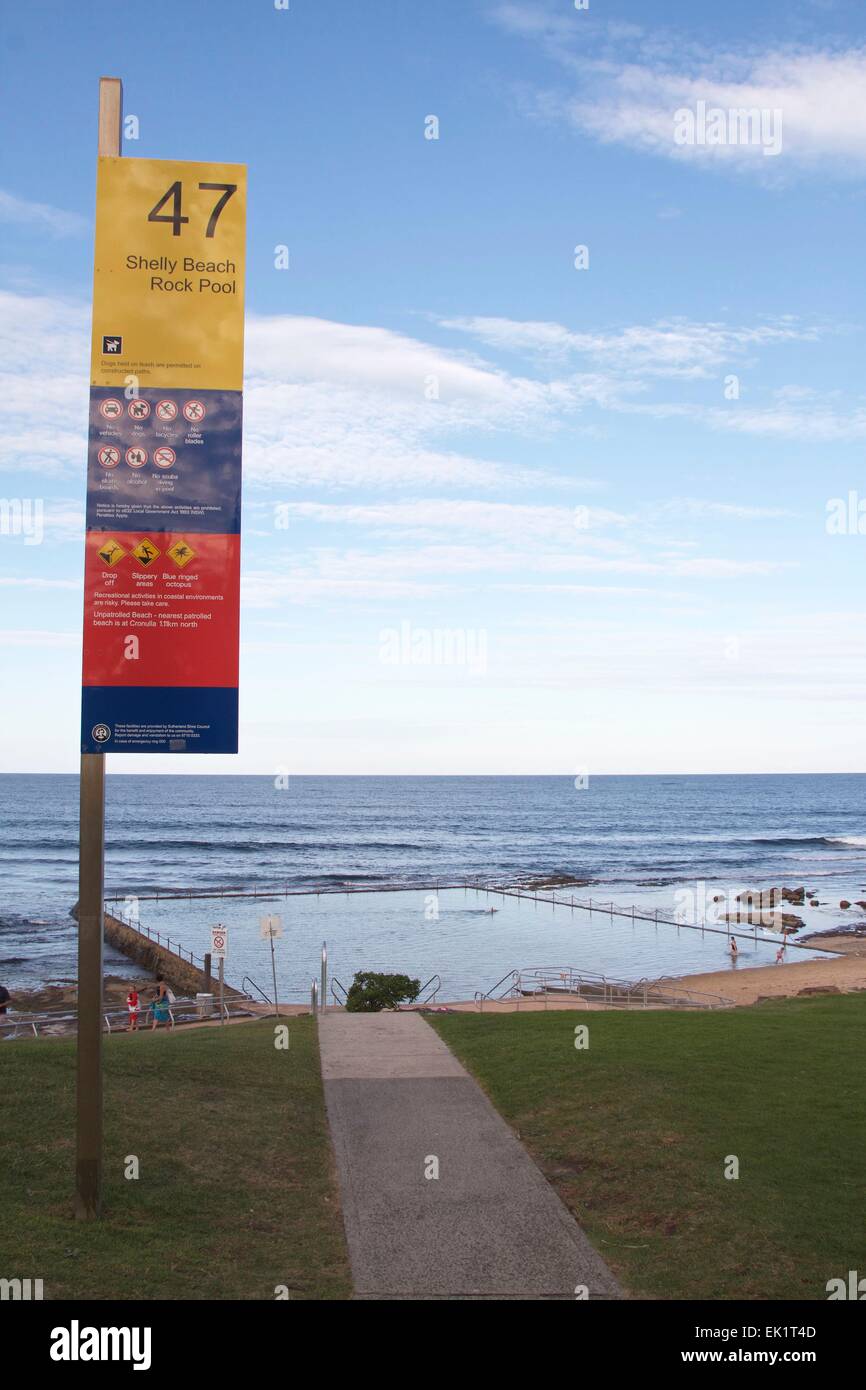 Shelly Beach Rock Pool in Cronulla just before sunset Stock Photo - Alamy