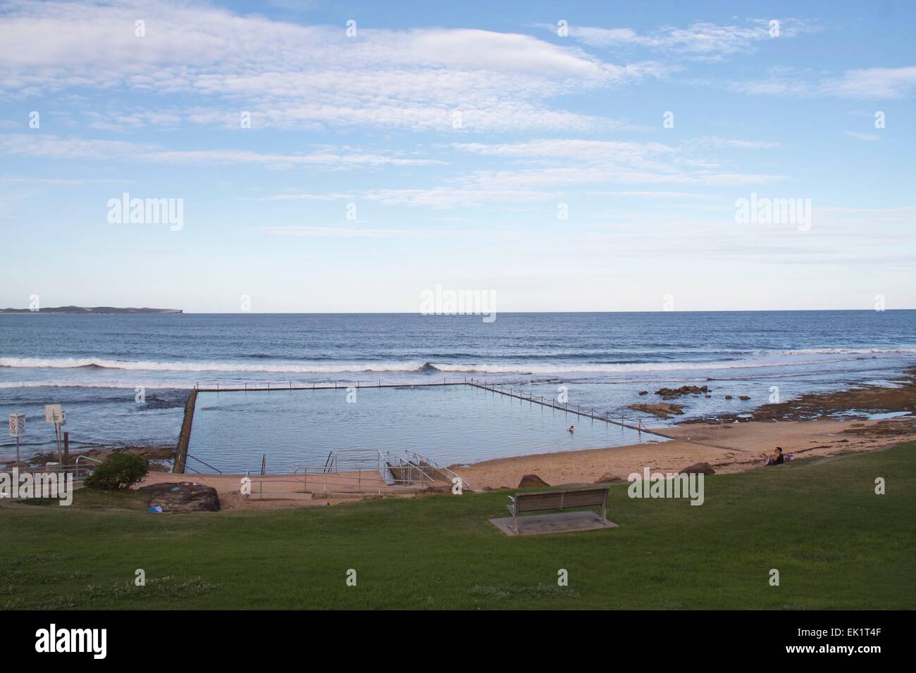 Shelly Beach Rock Pool in Cronulla just before sunset Stock Photo - Alamy