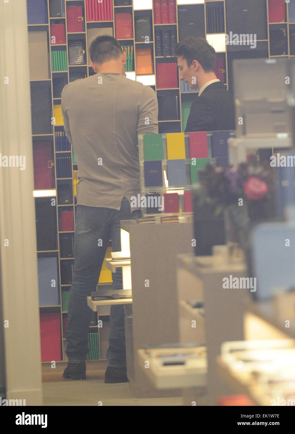 Chelsea football player John Terry and wife Toni out shopping in London ...